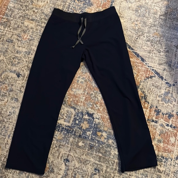 Figs | Pants & Jumpsuits | Figs Livingston Basic Scrub Pants In Navy ...
